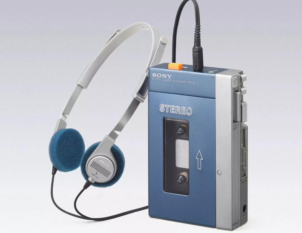 A Brief History of Headphones – LSTN Sound Co.